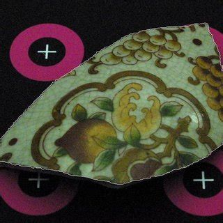 Two Automatically Segmented Pot Shard Images The Boundaries Derived