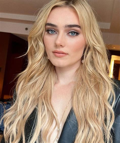 Meg Donnelly Meg Donnelly Girl Celebrities Cute Teacher Outfits
