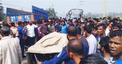 ময়মনসিংহে বাস ও অটোরিকশার সংঘর্ষে নিহত ৭