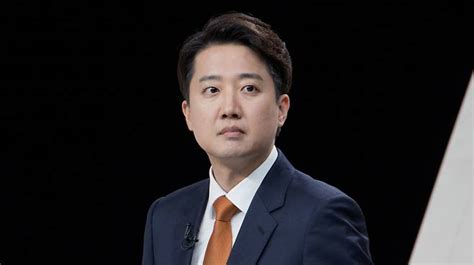 민주 “젓가락 발언 끔찍한 언어폭력”… 이준석 “진보 진영의 위선”