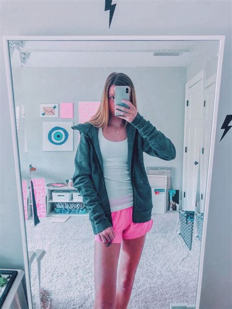Vsco Lululemon Outfits