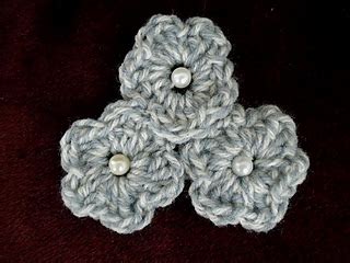 Ravelry Grey 5 Petal Flower Pattern By Emi Harrington