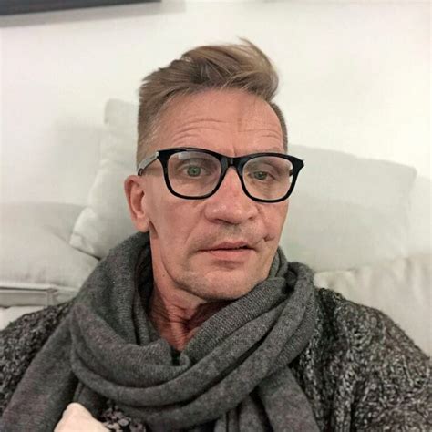 Uusi Leikkaus Lento Onnettomuudesta Selvinnyt Sami Saikkonen Vaikea Hengittää