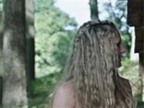 Maude Hirst Desnuda En Vikingos