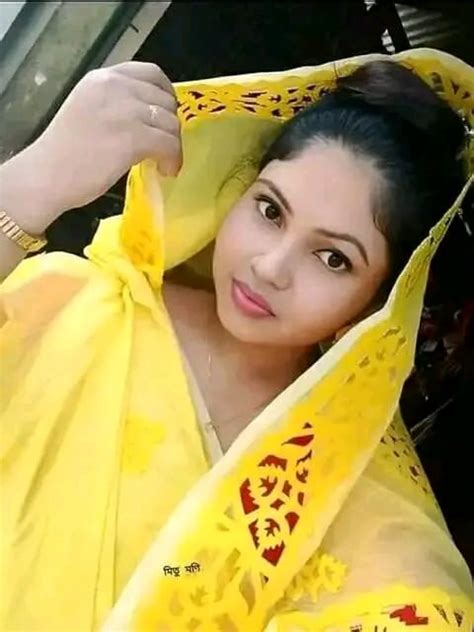 সিঙ্গেল মেয়েদের গ্রুপ