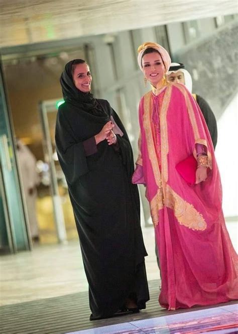 Pin By Alejandrina Style On Lolvely Outfits Abayas Fashion Islamic