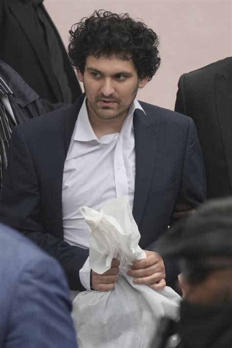Ftx Founder Bankman Fried Allowed 250m Bond House Arrest Court Tv