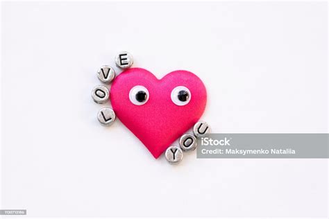 엽서는 흰색 바탕에 하트 장식 휴가 위한 장식 카드입니다 Vanentine Dayvalentines 날 로맨틱 배경 2 월 14