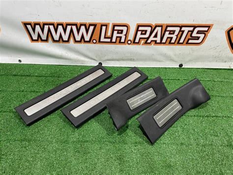 LR099575 Door sill trim Land Rover Discovery 5 L462 used – Used LR.Parts 🛠