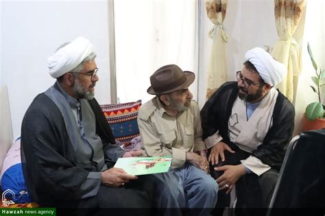 خبرگزاری حوزه تصاویر تجلیل مدیرکل بنیاد شهید و امور ایثارگران