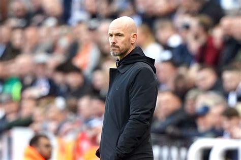 Erik Ten Hag Tells Manchester United Players They Must ‘act As Robots
