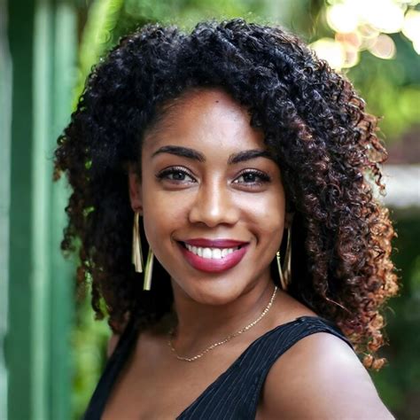 Premium Photo Portrait Of Beautiful Central American Woman In
