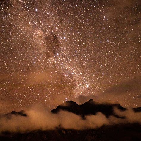 Home Vertical Sky Suites