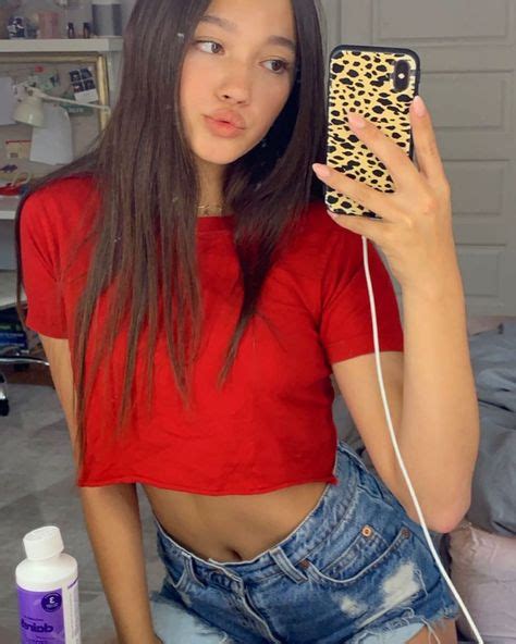 40 Best Chee Sisters Images In 2020 Lily Chee Cute Outfits Aesthetic Clothes