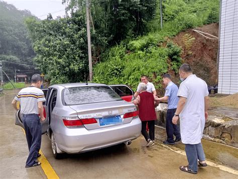 两地警方暖心接力 帮助走失老人回家项山乡情况家属