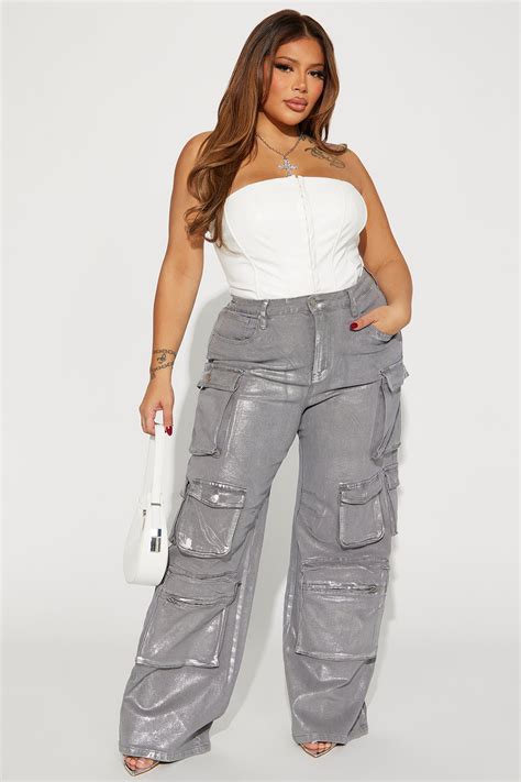 Discover Plus Size Baggy Jeans Fashion Nova