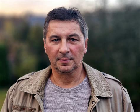 HNonline sk Včelár Tibor Vargapál Svet finančníctva ho zrazil na