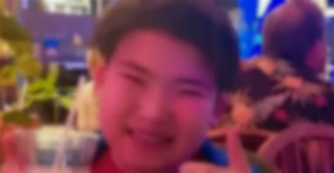 Гэр бүлийн хамт Хавайн арал дээр аялаж явсан Монгол хүү далайн усанд живж амиа алджээ