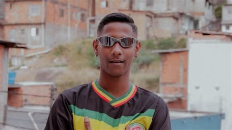Mc Menor Jp El Fen Meno Musical Brasile O Detr S De Menina De
