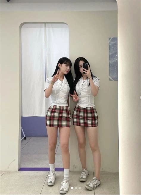 ㄲㄲ에 있는 희준 안님의 핀 여자 치마 청소년 여자 패션 교복 스타일