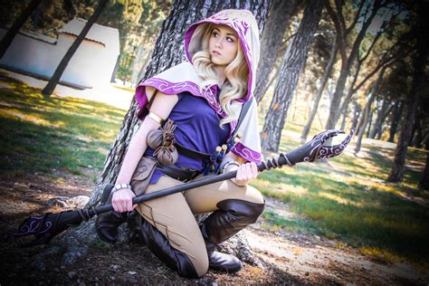 Lux Spellthief League Of Legends By Nunnallylol On Deviantart