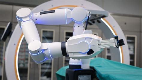 Canggih Dokter Bedah Di Jerman Lakukan Operasi Dengan Lengan Robot