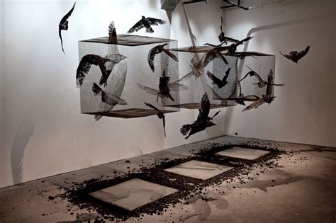 Figurative Wire Mesh Sculptures By Edoardo Tresoldi Artfido