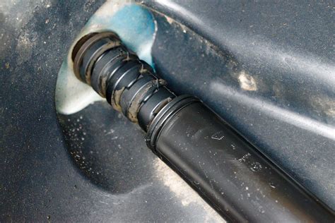 Rear Shock Absorber Replacement Haynes Manuals
