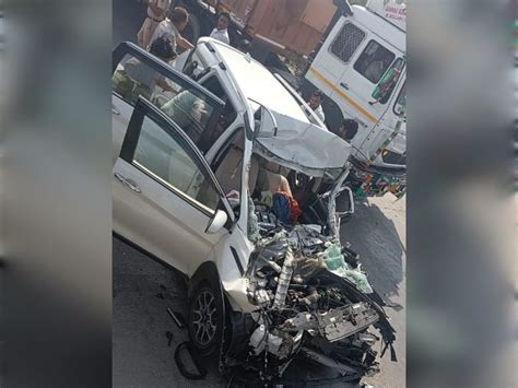 One Killed 6 Injured In Road Accident ट्रक में घुसी कार एक की मौत