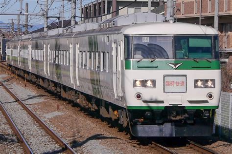JR東日本 国鉄185系電車 クハ185 210 西府駅 鉄道フォト写真 by なかがわさん レイルラボ RailLab