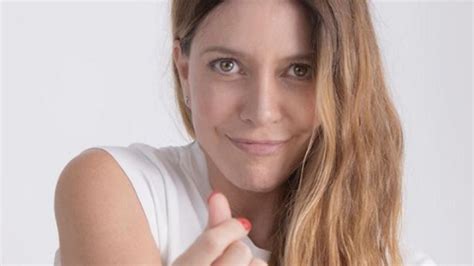 Mónica Ayos Llamó La Atención Con Un Nuevo Y Adorable álbum De Fotos