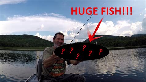 Catching Huge Fish Topwater Bass Fishing Youtube