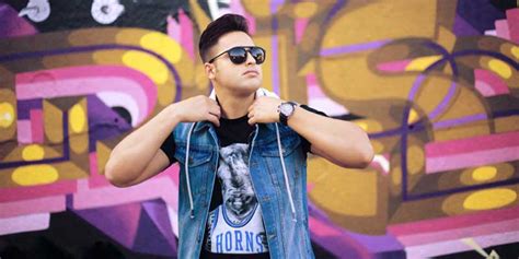 Los 10 Artistas Cubanos Más Sexys Del Momento Wikolia Music And Events