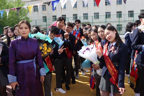 Эрдмийн өргөө сургууль Added A Эрдмийн өргөө сургууль