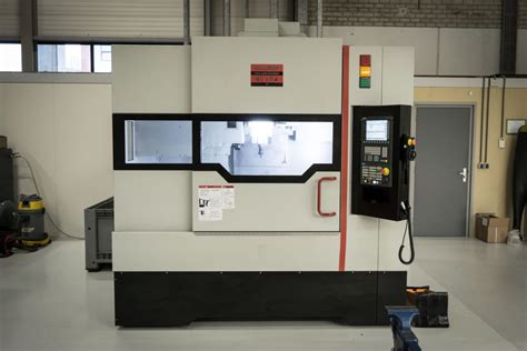 New Axis CNC Milling Machine GTM Advanced Structures