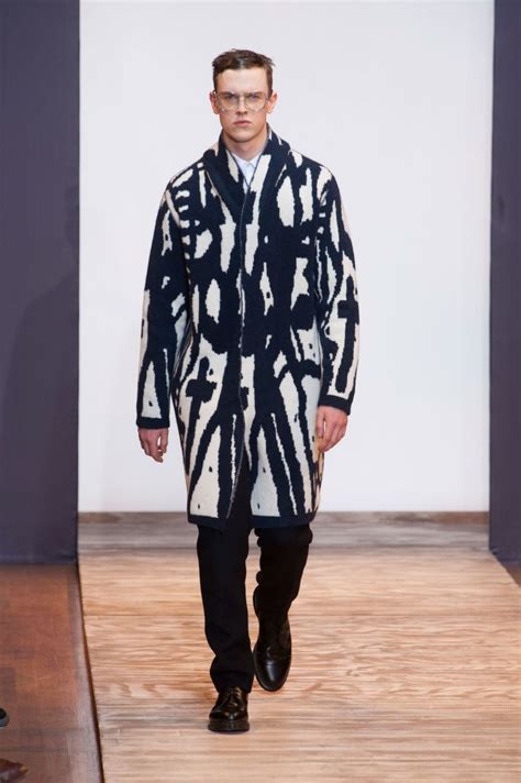 克里斯汀·拉克鲁瓦 Christian Lacroix 2013秋冬男装发布秀 Paris Fall 2013 Men‘s 天天时装 口袋