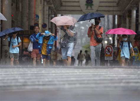 Typhoon Khanun Lashes Southern Japan South Korea Another Storm Looms