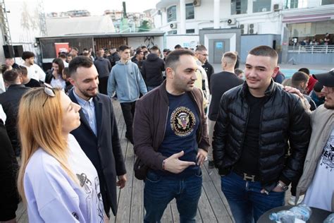 Foto Fushata E 14 Majit Këlliçi Takon Të Rin Syri Lajmi I Fundit
