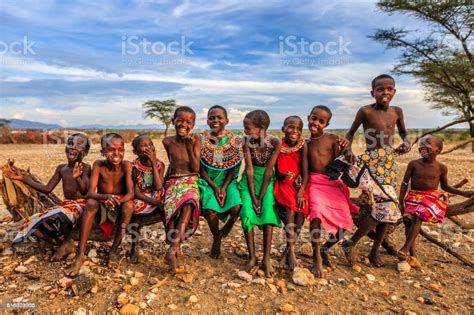 Samburu 부족에서 행복 한 아프리카 어린이 들의 그룹 Kenya Africa 아프리카 민족에 대한 스톡 사진 및 기타