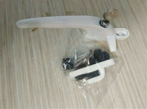 White Left And Right Handle With Key For Upvc Window At Best Price In Ahmedabad Narmada