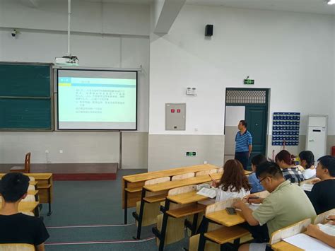 南通理工学院海安校区管委会领导巡查线下教学第一课