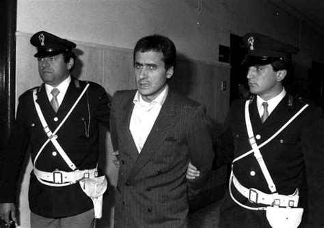 Wie Giuseppe Misso Im Zuchthaus Vom Camorrista Zum Autor Wurde