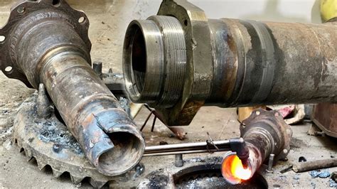An Threads Method Used For Repairing Of Broken Rear Wheel Spindle In