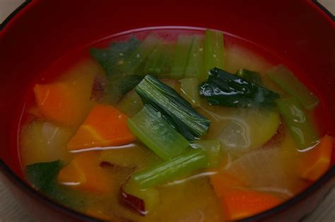 さつまいも入り根菜みそ汁 By 横浜市 【クックパッド】 簡単おいしいみんなのレシピが322万品