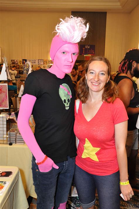 All Of The Amazing Looks From Flamecon The Worlds Largest Queer Comic