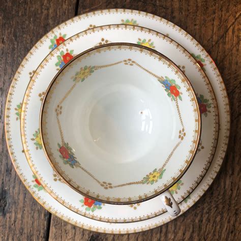 Ehughes And Co Paladin Staffordshire Tea Set Tea Cups Saucers And Side