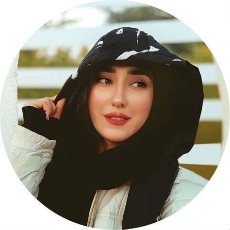 ‎لیلا آقاجانی گوینده دکلماتور‎ Leila Aghajanii • Threads Say More