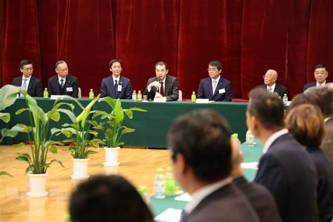 呉江浩駐日大使 中日関係の改善発展への貢献を 東京都の議員訪中団に希望 人民日報海外版日本月刊