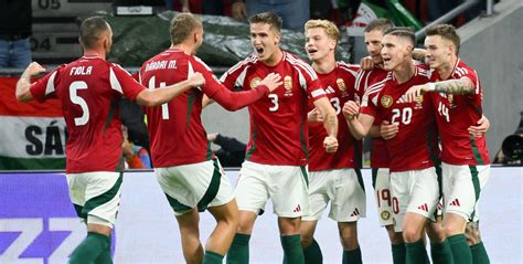 Nikitscher Tamás A Magasságot és A Mélységet A Mennyországot és A