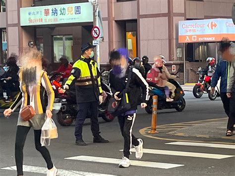 清明節連假返鄉祭祖車潮預期湧現 三重警加強交通疏導